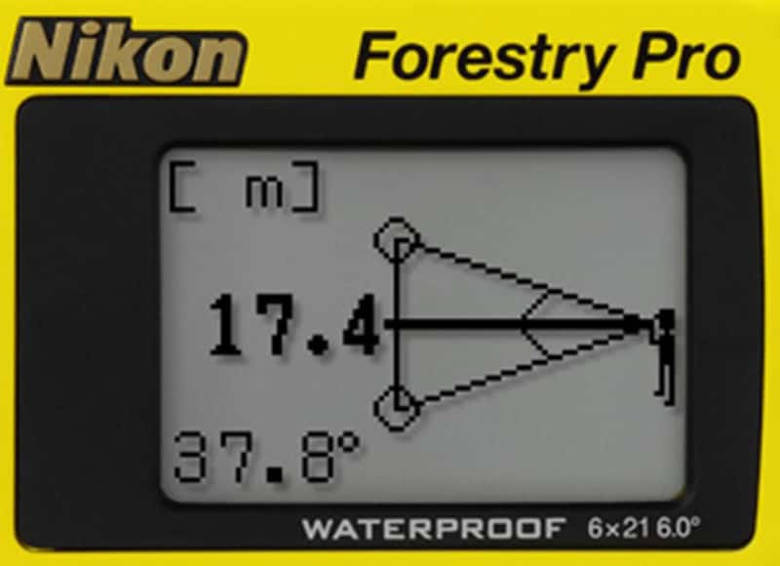 Dalmierz laserowy Nikon Forestry Pro II do pomiaru wysokości drzew.